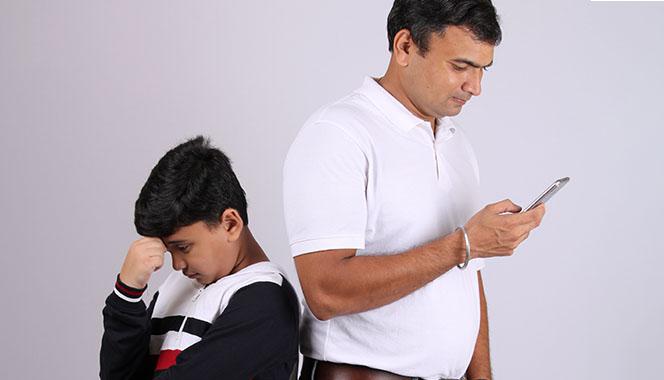 Are You A Distracted Parent? Here's What You Should Do About It